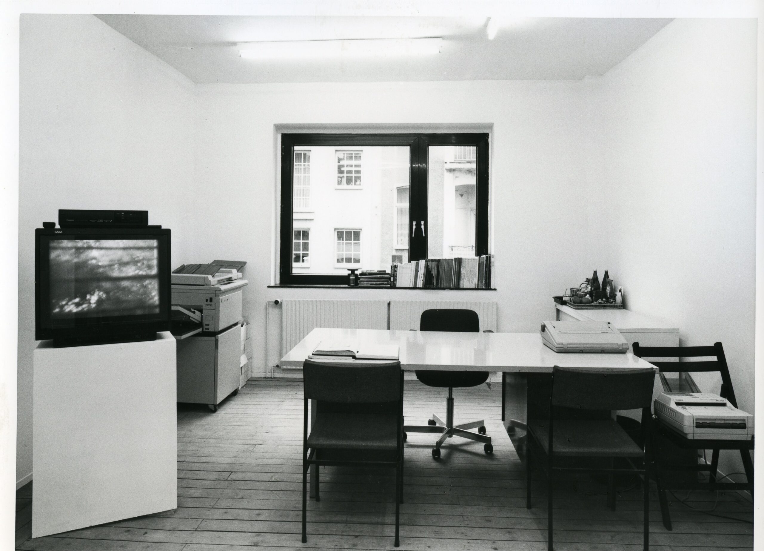 Fareed Armaly - Contact - Galerie Nagel Draxler - Art